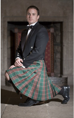 The Balmoral Kilt, Traditional 8 Yard Kilt and Flashes | CLAN
