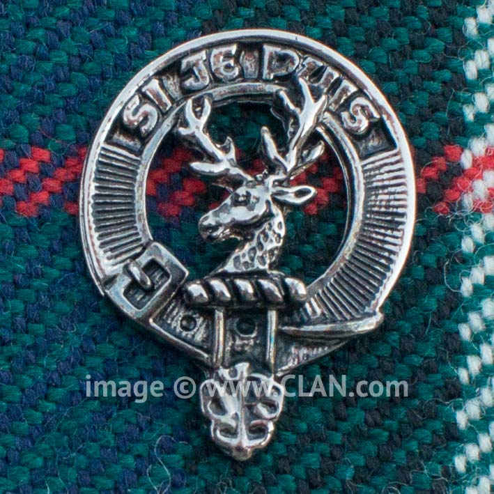 Clan Culquhone | 196 Tartan products: Kilts, Scarves, Fabrics & more | CLAN