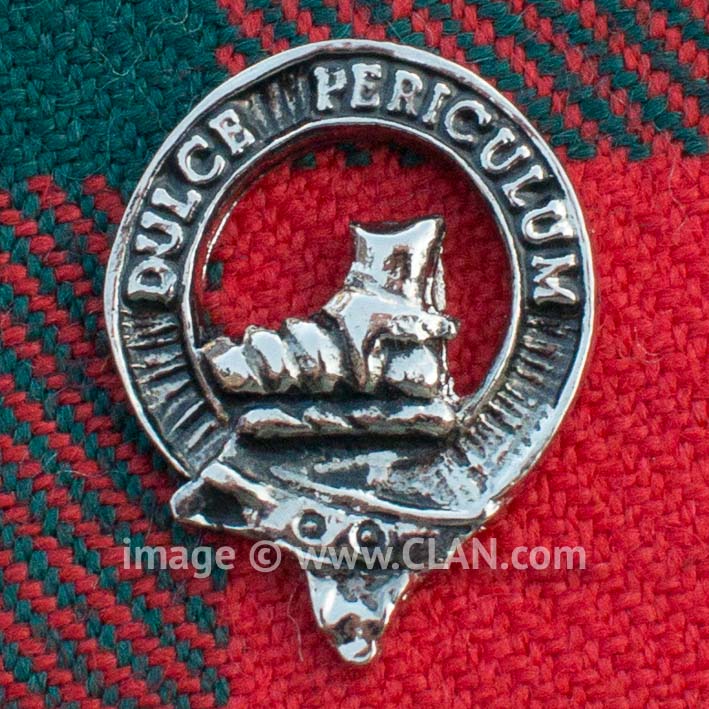 Clan MacAulay | 174 Tartan products: Kilts, Scarves, Fabrics & more | CLAN