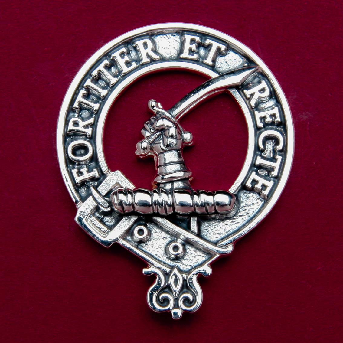 Clan Illot | 176 Tartan products: Kilts, Scarves, Fabrics & more | CLAN ...