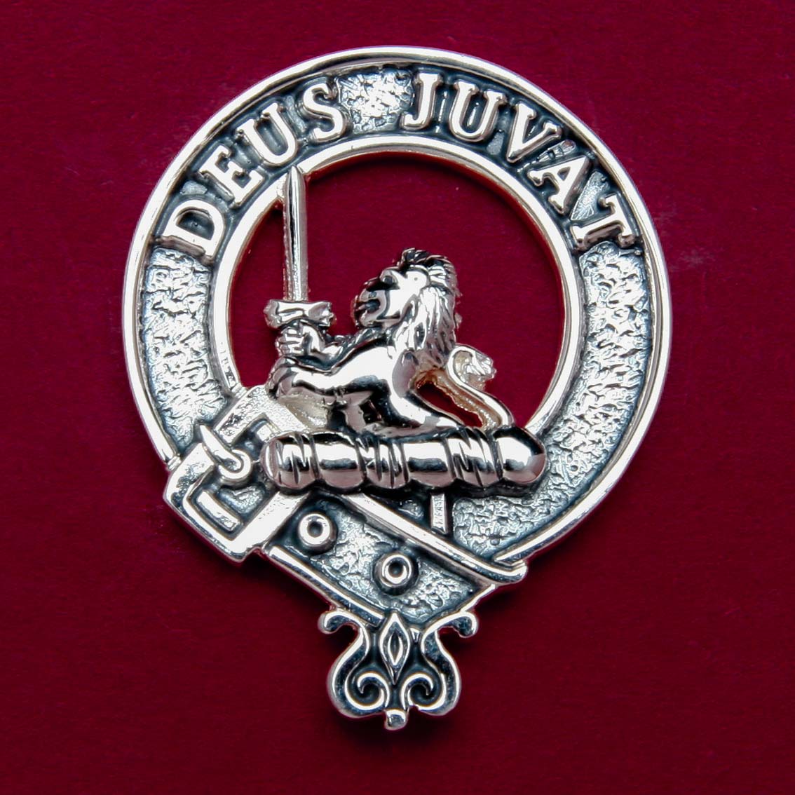 Clan MacDuff | 175 Tartan products: Kilts, Scarves, Fabrics & more ...